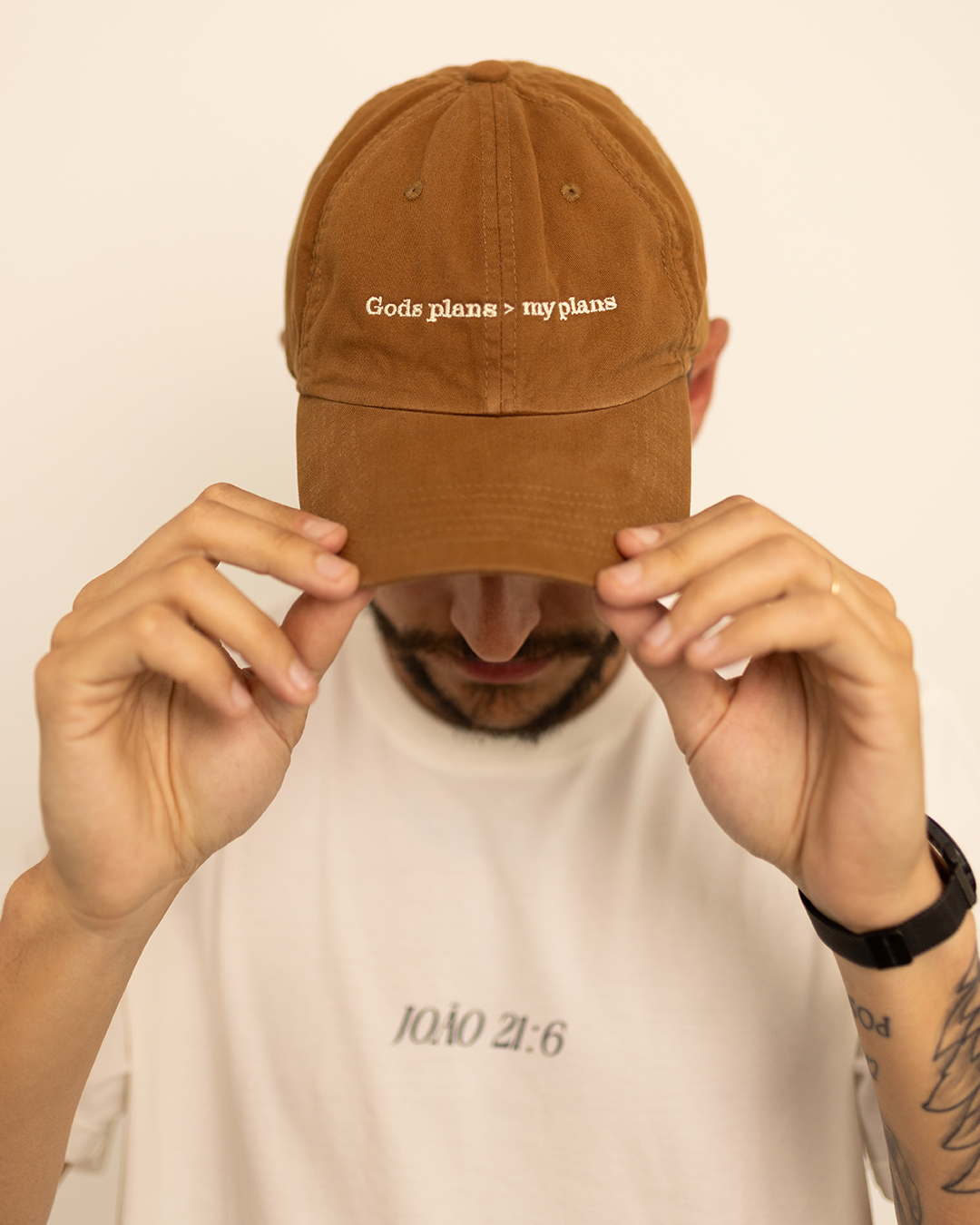 Boné Marrom - Gods Plans – Pelo Amor de Deus